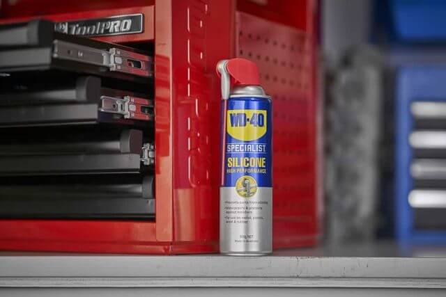 How to polish plastic parts using WD-40 - WD-40 Australia